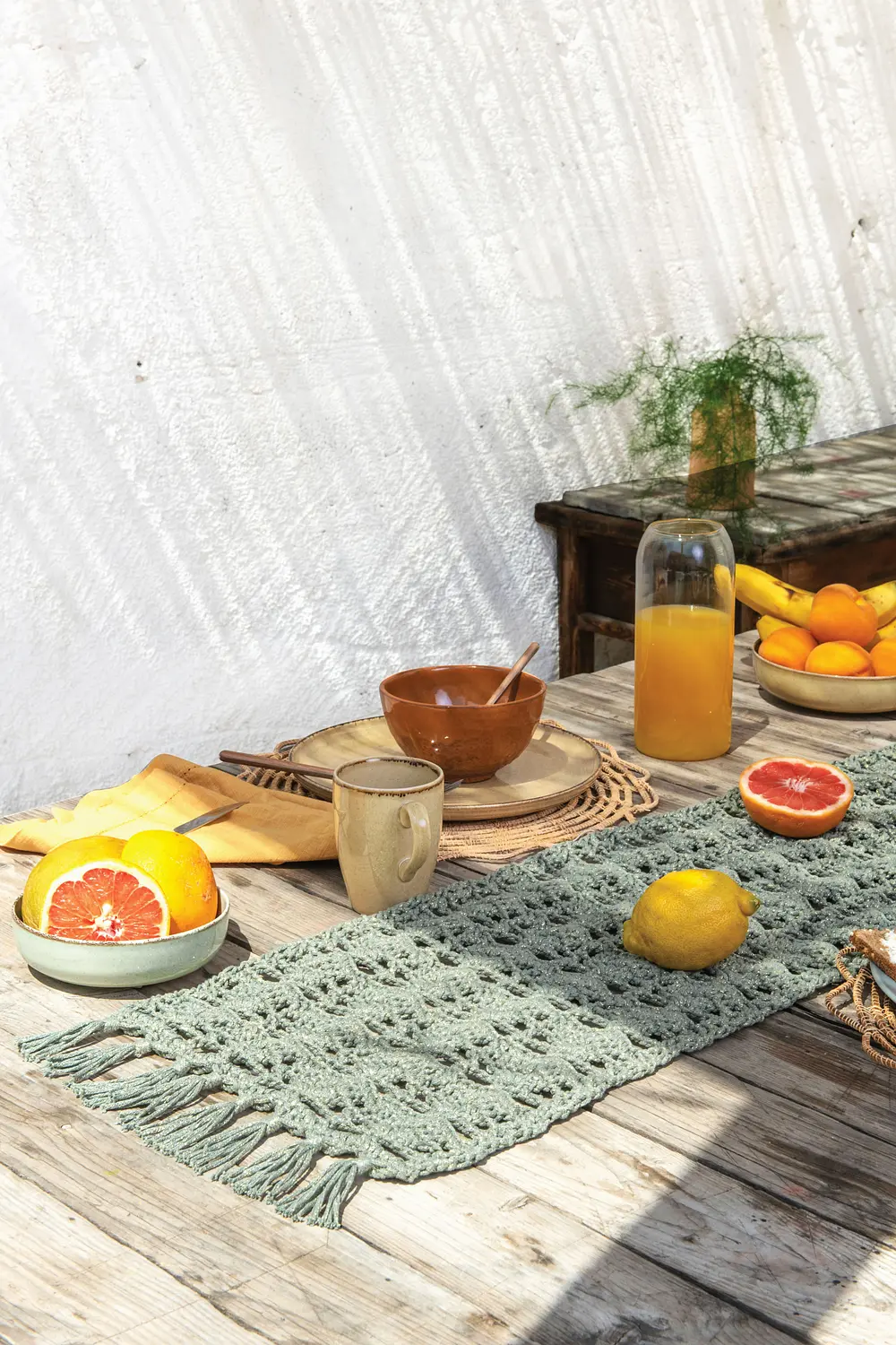 Nova Vita 4 Metallic Effects Home Decor Book - DMC