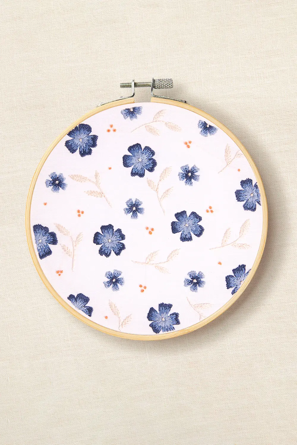 Blue Ditsy Florals by Jenni Davis Intermediate Embroidery Kit - DMC