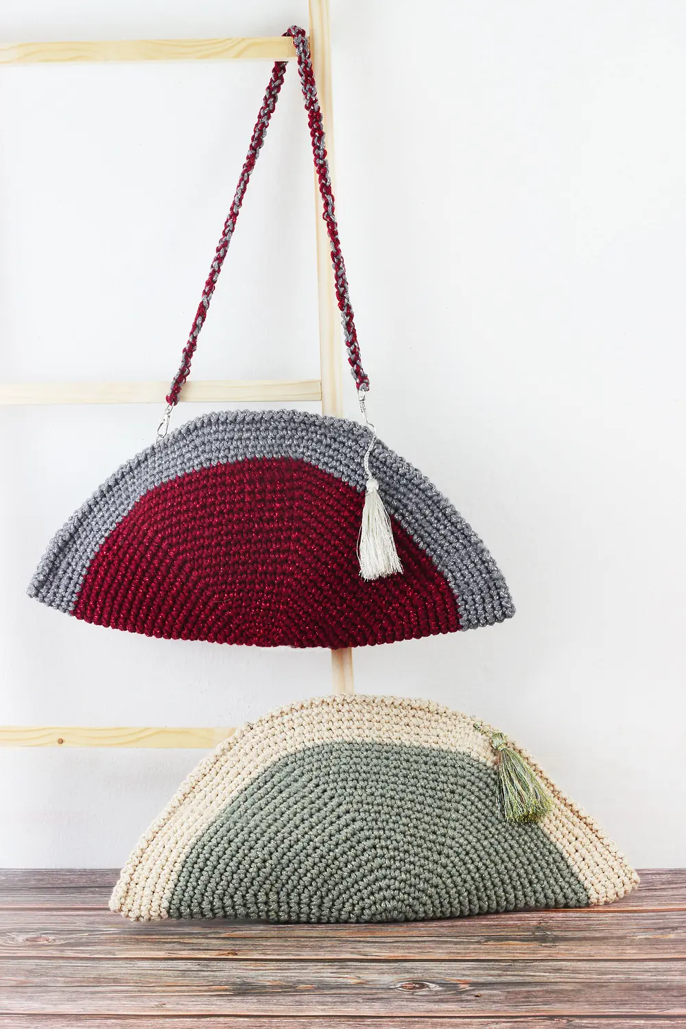 Nova Vita 4 Metallic Effects Bags Book - DMC